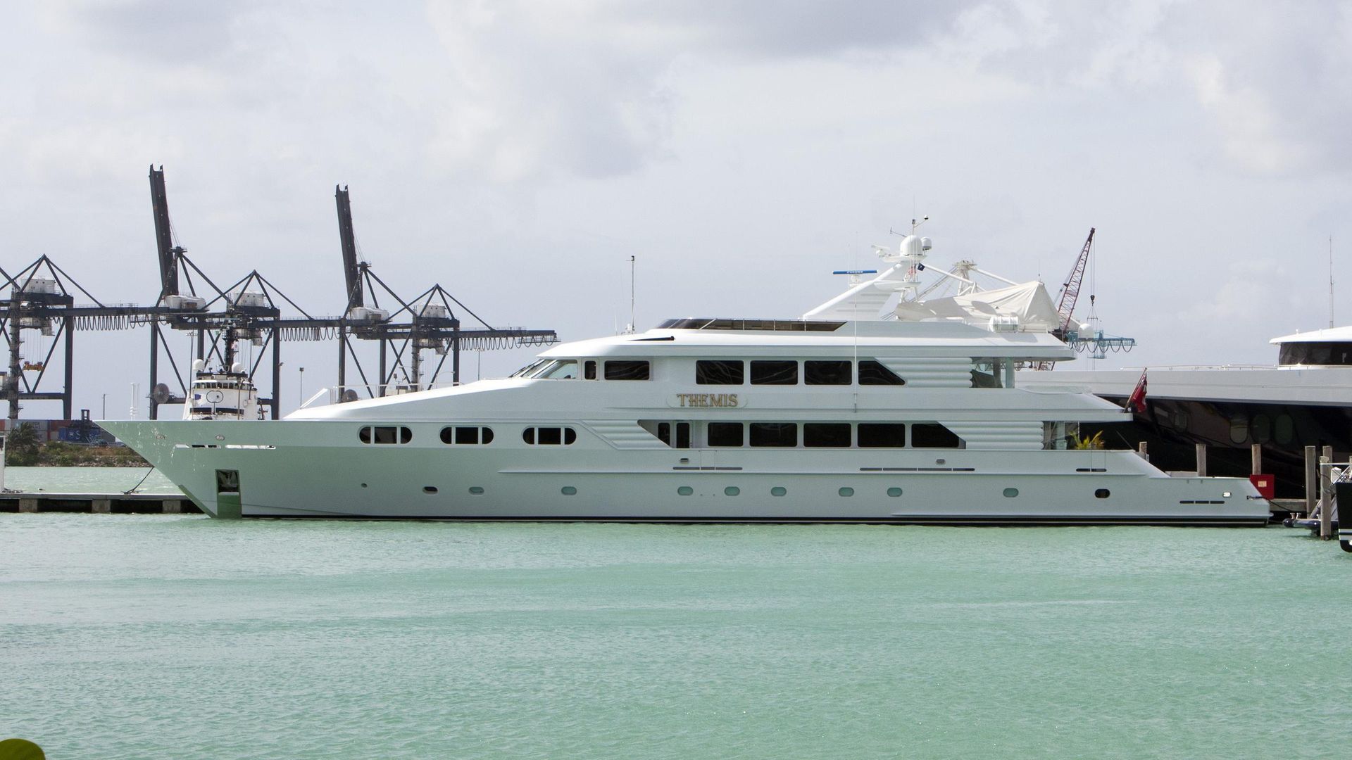 Themis yacht (Trinity Yachts, 47.55m, 1998)